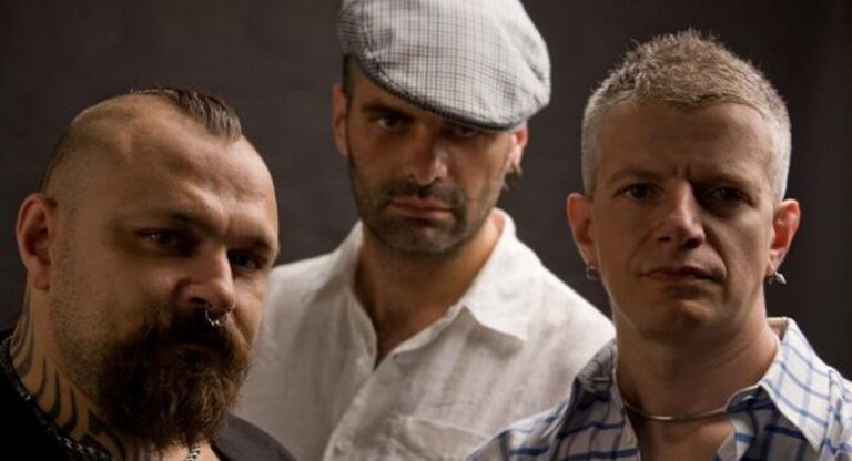 Concert of 99 Posse at Made in Cloister in Naples with aperitif and DJ set