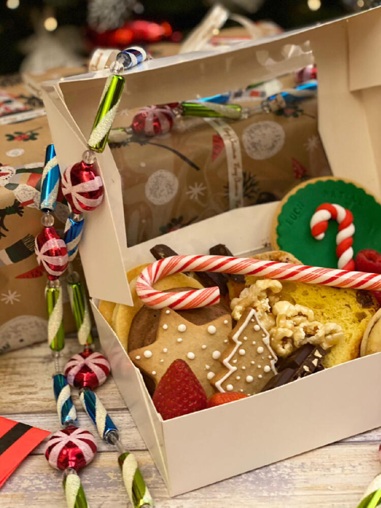 Traditional and international food boxes: give the gift of taste for ...