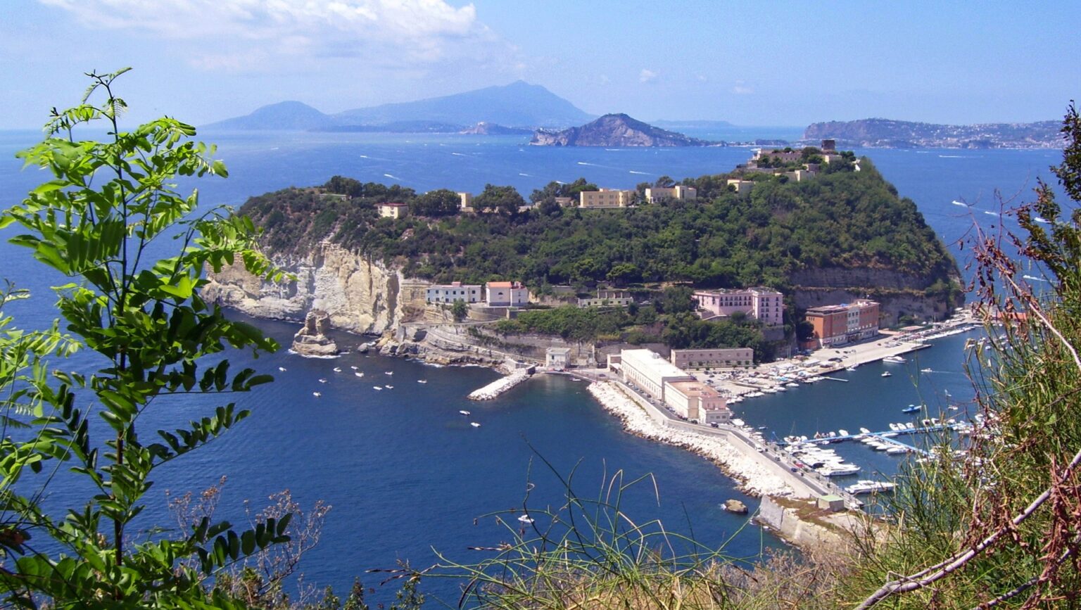 Visita gratuita a Nisida con la Festa della Natura: l'isola apre in via ...