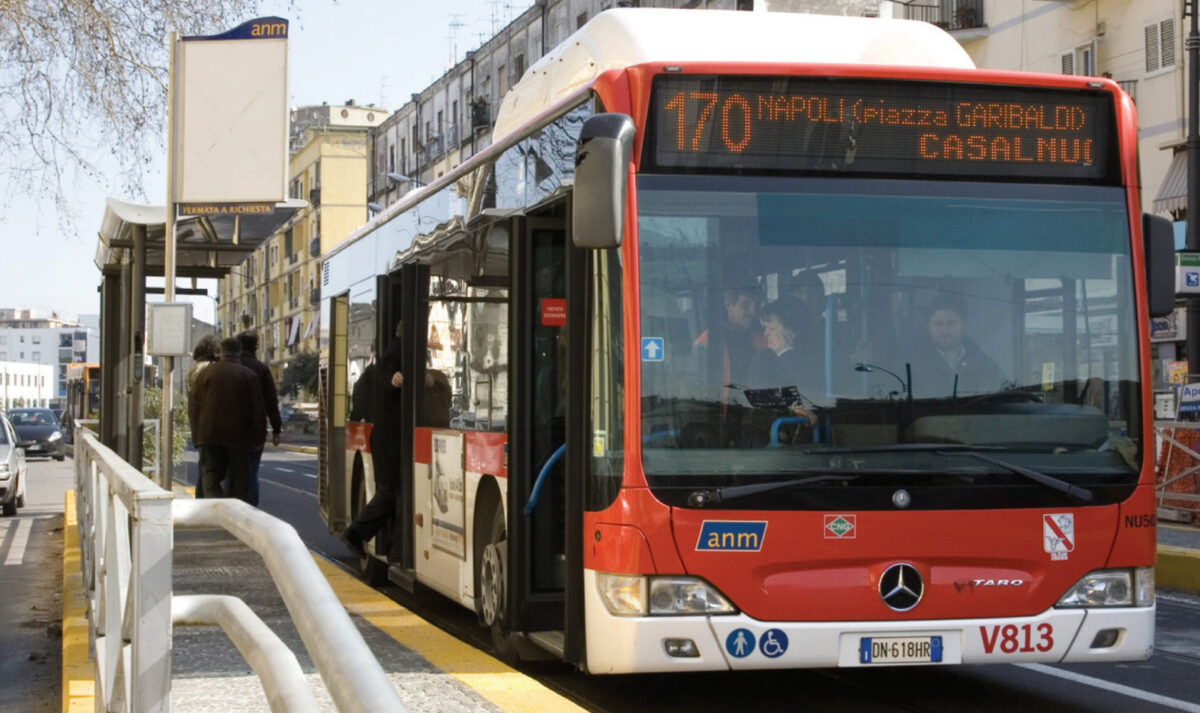 Bus to Naples - Napolike.com