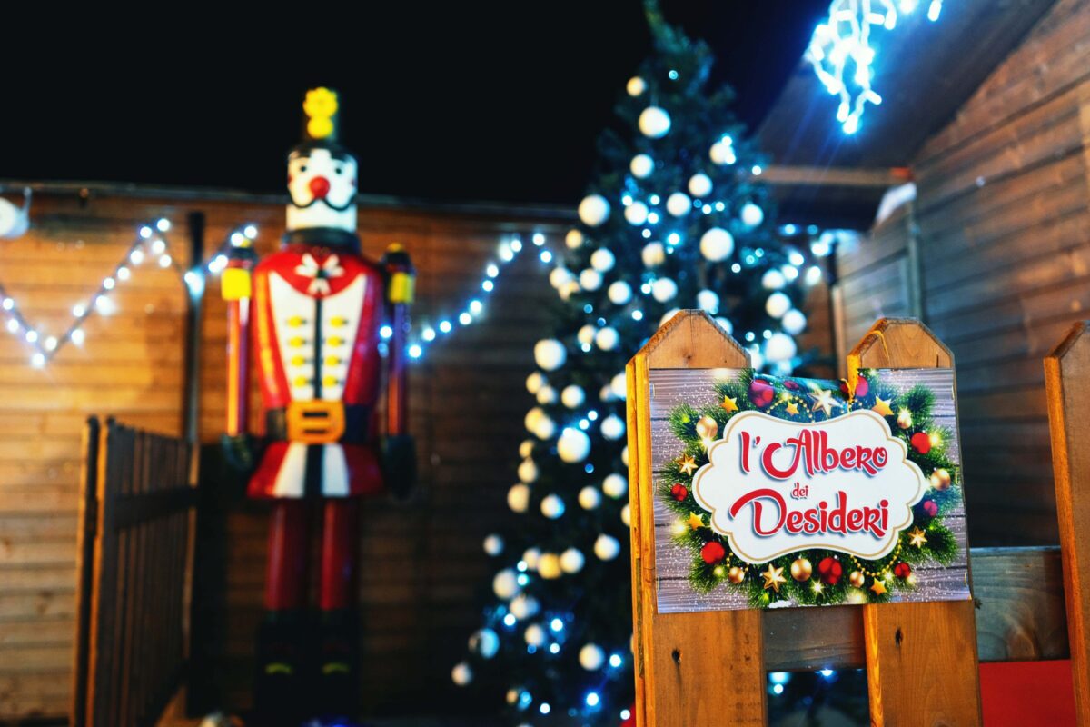 Natale ad Agropoli con la vera casa di Babbo Natale: mercatini ... Natale ad Agropoli con la vera casa di Babbo Natale: mercatini ...