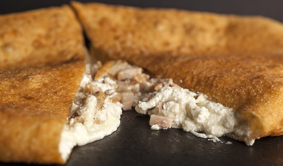 Fried pizza for 1 euro in Naples for Black Friday: here's where to taste it