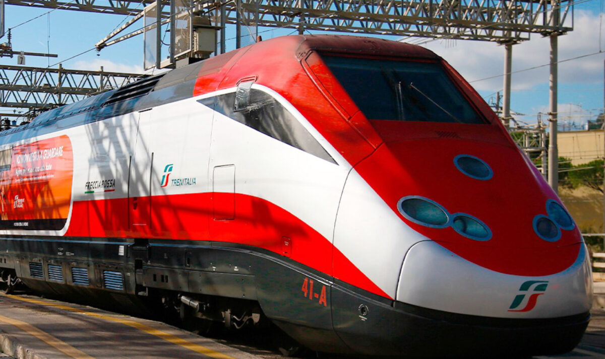 Trenitalia FULL: a single ticket to travel throughout Campania