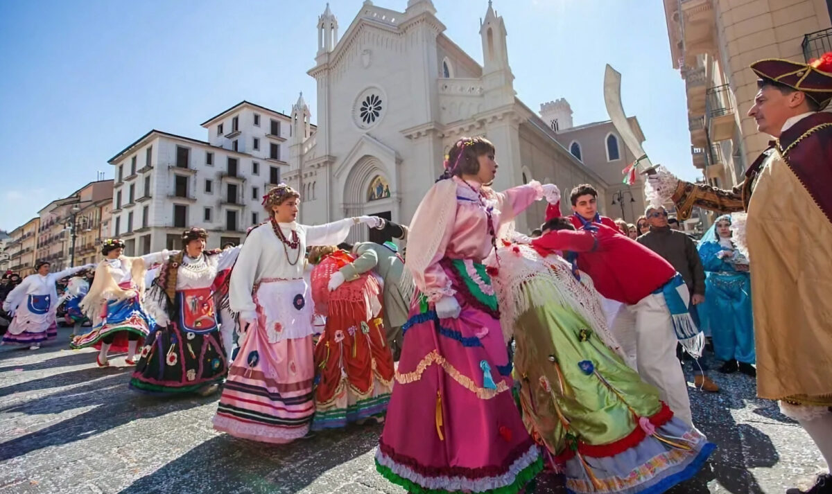 Carnival in Naples and Campania, the best not to be missed!