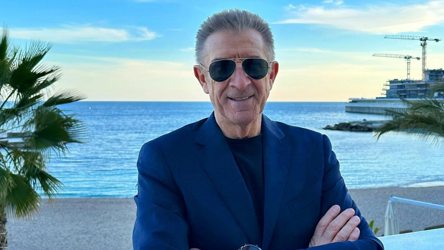 Chi è il conduttore Ezio Greggio: bio, vita privata e carriera