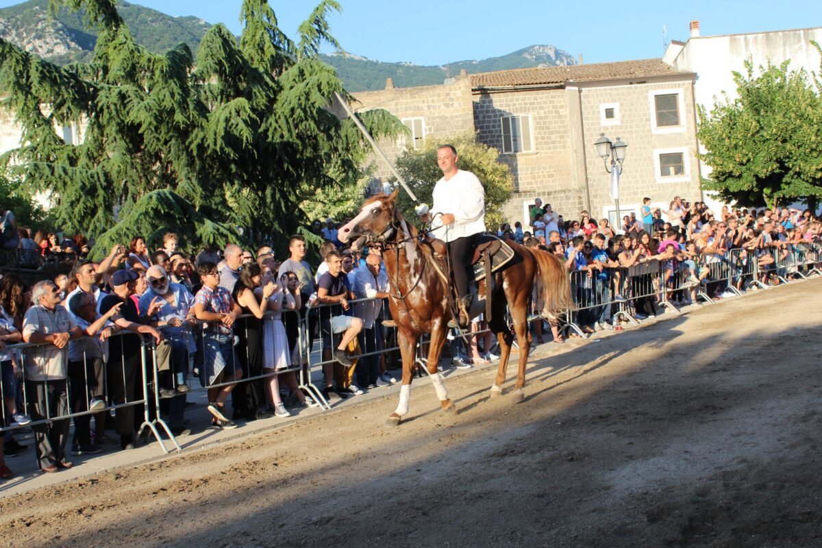 Historische Quintana in Melizzano zwischen Geschichte und Traditionen