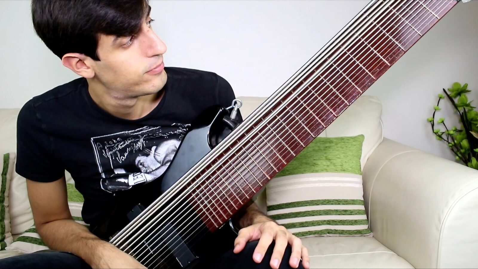 Davie504, who is the 1st Italian YouTuber? Bio, bass and worldwide success