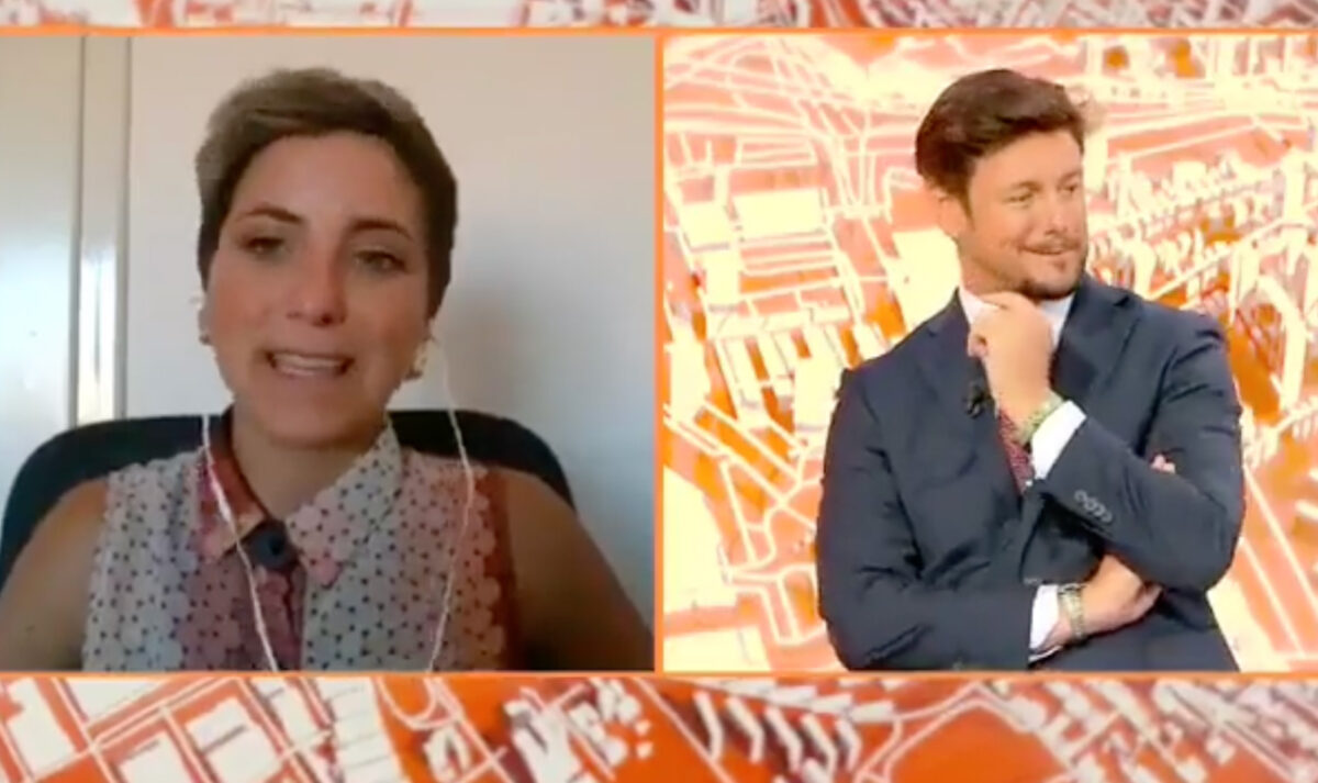 Scuderi punge Giambruno in diretta per la frase sul lupo (video)